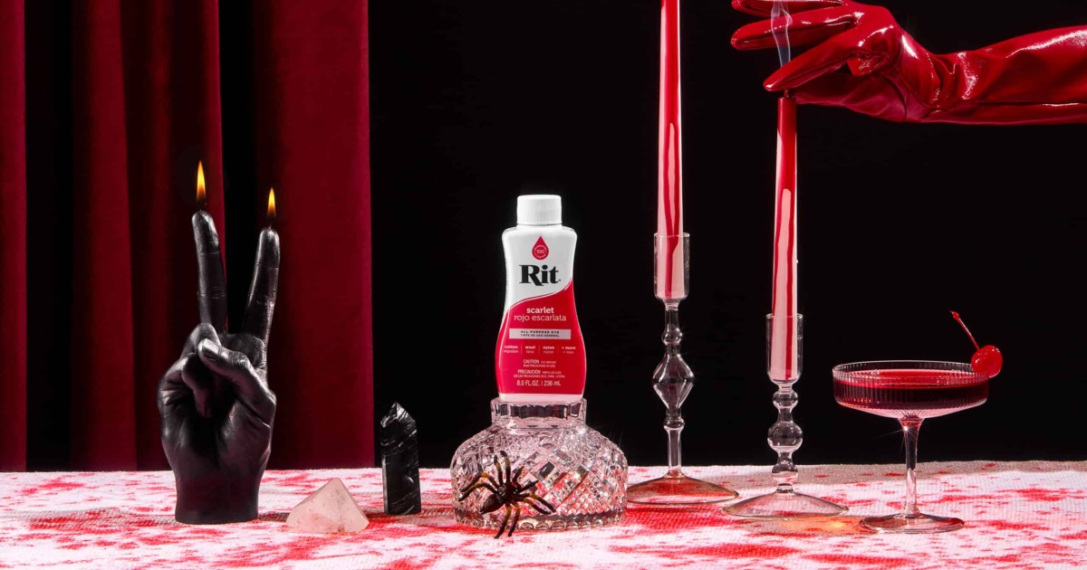 Splatter Fake Blood Table Cover – Rit Dye